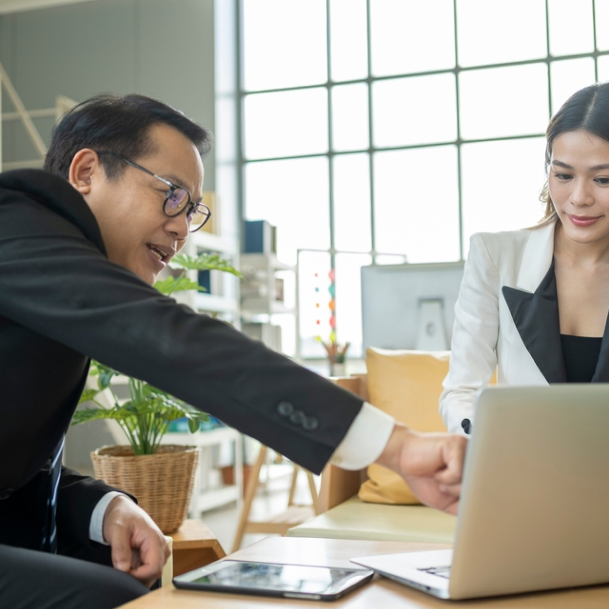 Multi-Governance Platform for Organizations | StratRoom